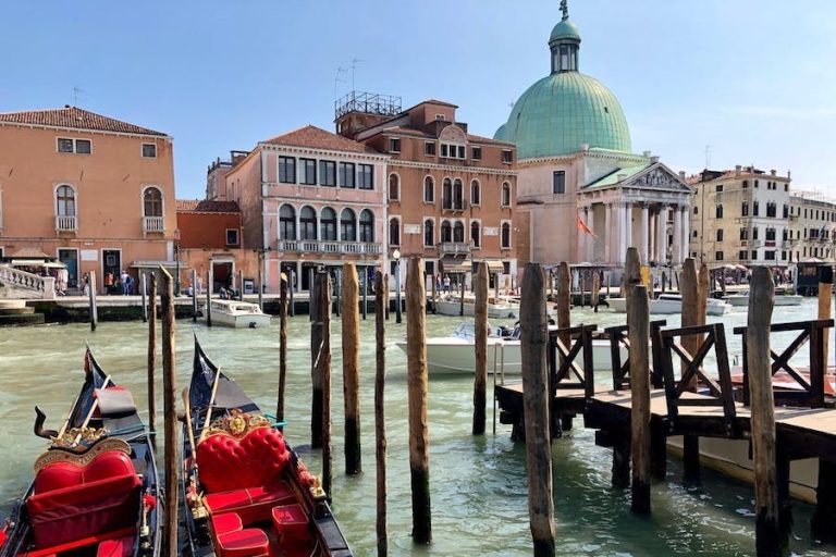 Venice in April: Weather, Crowds & Is It Worth Visiting? • Life of Y